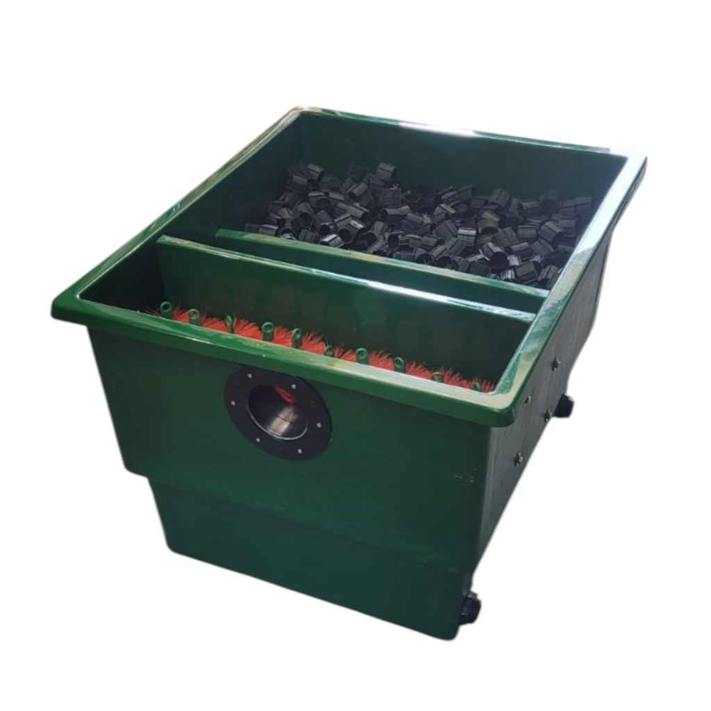 8,000 Gravity Fed Multi Bay Fibreglass Filter – Kockney Koi